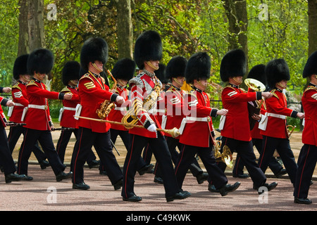 Royal Welsh guards marching band and double decker bus London Great ...