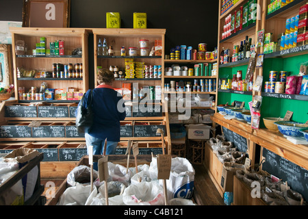 Foodstuffs at Solomon Merchants - an old fashioned grocer in Albany ...