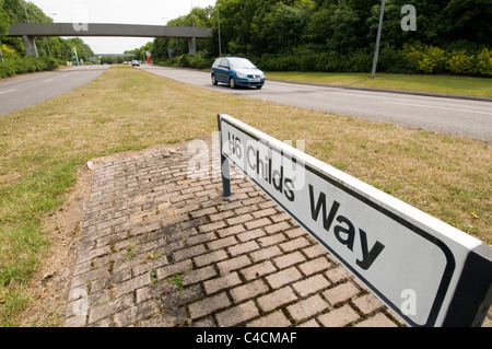 milton keynes grid system roads road uk car culture wide streets Stock ...