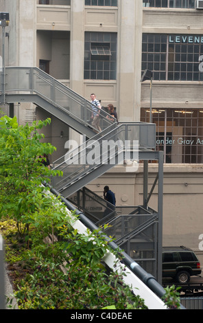 10 June 2011 - Section 2, Phase II of the highline opened to the public ...