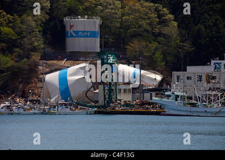 Oil tanks destroyed by Tsunami 11th March 2011 Stock Photo - Alamy
