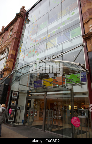 Retail shopping in Leeds city centre Stock Photo - Alamy