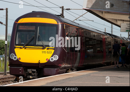 Class 170 turbostar train in First Transpennine Express livery arriving ...