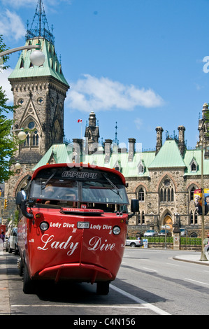 Ontario Canada Ottawa Tour Bus Stock Photo - Alamy