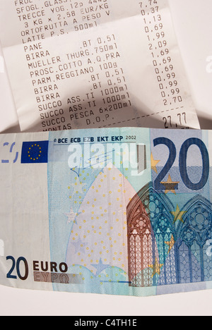 Euro currency on a till receipt Stock Photo - Alamy