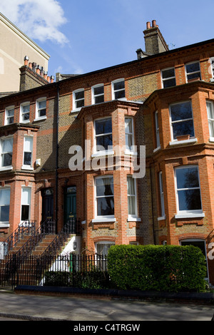 typical beautiful london houses in England Stock Photo - Alamy