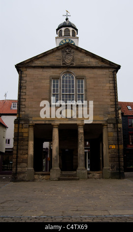 whitby old town market place and old town hall north yorkshire england ...