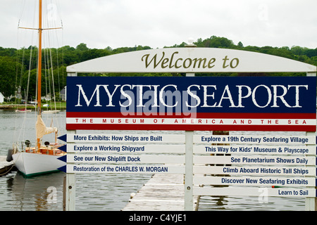 Welcome to Mystic Seaport sign at Mystic Harbor, Mystic CT USA Stock ...