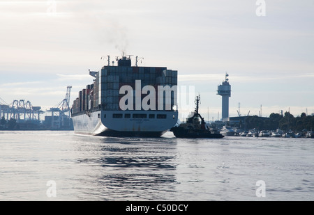 Safmarine Meru Container Ship arriving Yarra River Melbourne Victoria ...