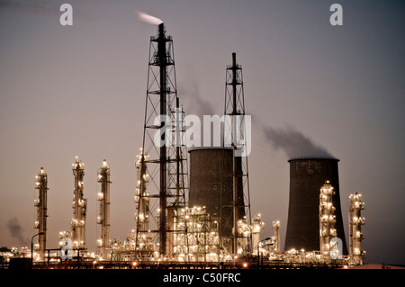 Leuna Works chemical plant at night, Leuna, Saxony-Anhalt, Germany ...