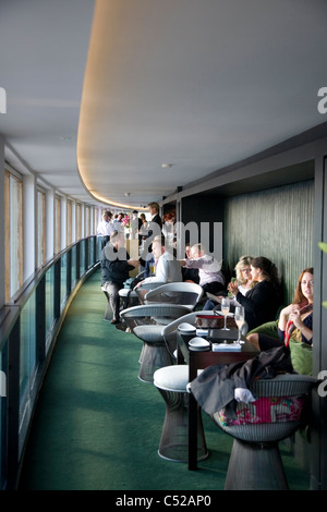 Paramount Bar in London Stock Photo - Alamy