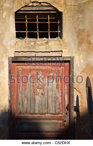A traditional doorway in the ancient Greek village of Sinassos in Stock ...
