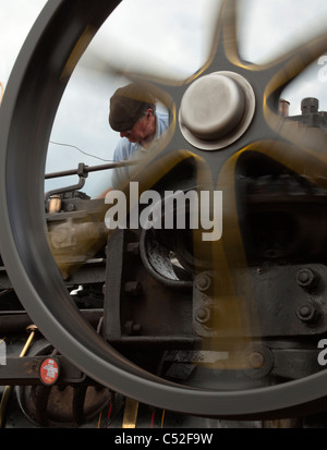 Spinning steam engine Stock Photo - Alamy