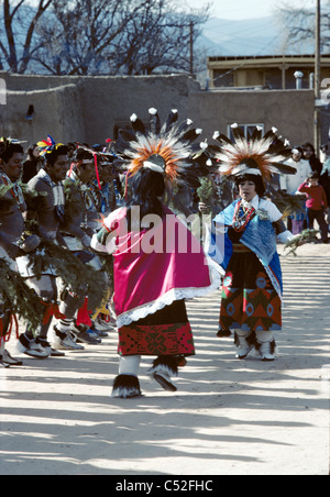 Native American's perform ritual cloud dance at new Mexico Navajo ...