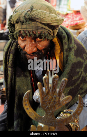 Muslim fakir at Nizamuddin shrine Delhi ,India Stock Photo - Alamy