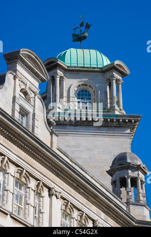 University of Portsmouth, the King Henry Building, in Portsmouth city ...