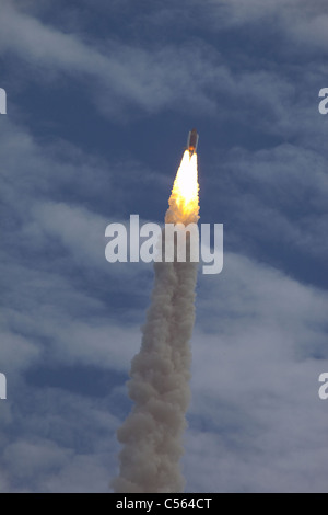 Atlantis STS-135 lifts-off on the final space shuttle mission at NASA's ...