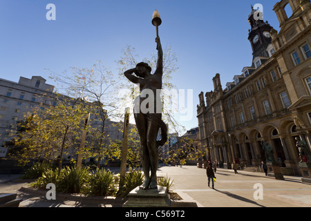 Nymph statues outside the old post office building City Square Leeds ...