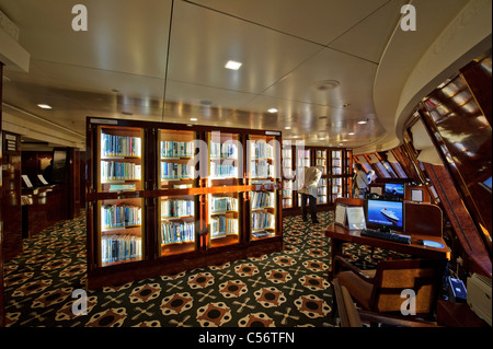 Ship library, Queen Mary 2 Stock Photo - Alamy