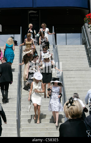 A scene from the Ascot race meeting, Ascot, near London, UK Stock Photo ...