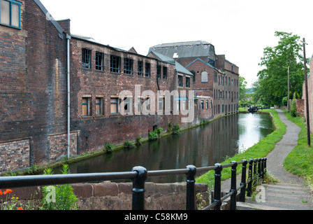 The derelict Stuart Crystal glassworks in Stourbridge, West Midlands ...