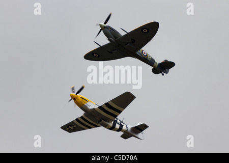 A P51 Mustang and a Spitfire fly together Stock Photo - Alamy