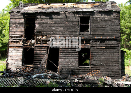 burned rural house Stock Photo - Alamy