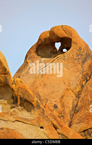 rock formations in the alabama hills Stock Photo - Alamy