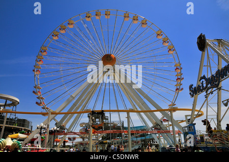 Large Ferris wheel in Morey's Piers, Wildwood, New Jersey Stock Photo - Alamy