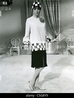 Thoroughly Modern Millie 1967 Universal Pictures Film With Julie