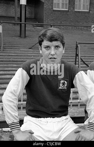 Dave Rudge Aston Villa football club footballer 1972 Stock Photo - Alamy