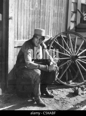 Fighting Caravans Year: 1931 USA Director : Otto Brower, David Burton ...