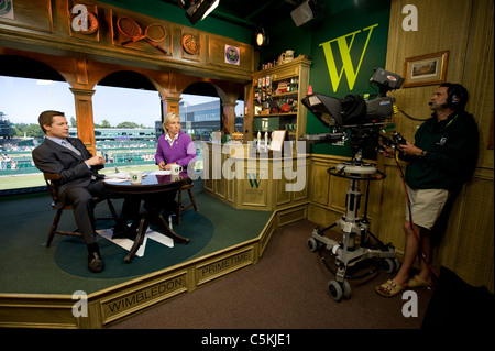 Bill Macatee and Martina Navratilova present the Tennis Channel's ...