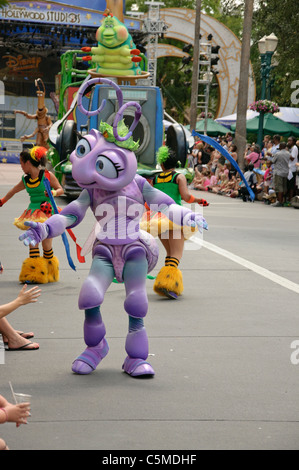 atta from disney pixars a bugs life in the countdown to fun parade on ...