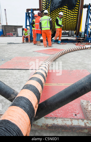 Offshore electric cabling for the Walney Offshore windfarm project ...