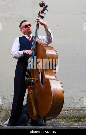 Band with double bass busking in Havana, Cuba Stock Photo - Alamy