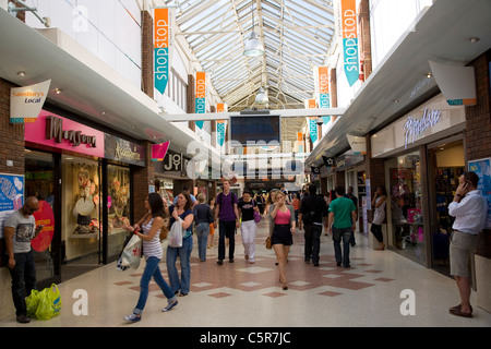Clapham junction Station - Concourse Entrance Stock Photo - Alamy