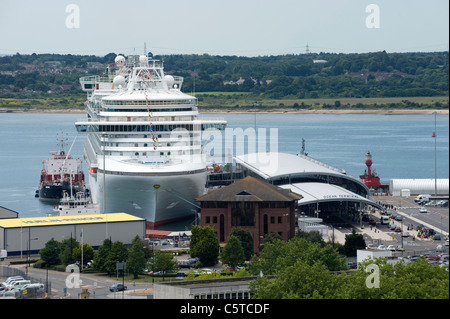 Aerial view of Ocean Terminal, Southampton, England, with P&O cruise ...