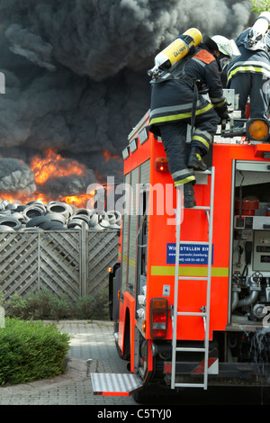 Germany, Hamburg, Fire brigade operation Stock Photo - Alamy