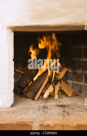 Close up of log fire Stock Photo - Alamy