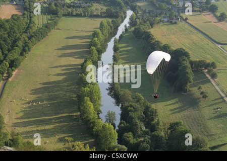 Paragliding, valley of the Orne, Orne loop, Clécy, Vallée de l'Orne ...
