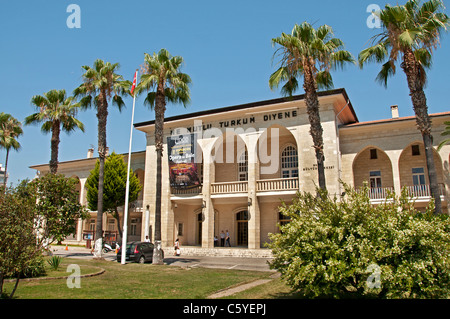 Mersin Turkey Turkish Town City street Mall Market Stock Photo - Alamy