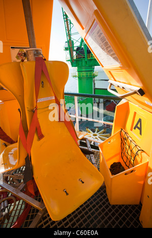 A frog, used to transfer workers between a jack up barge and support ...