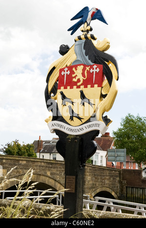 Arundel Coat of Arms "Antiqua Constans Virtute" (Steadfast in Ancient ...