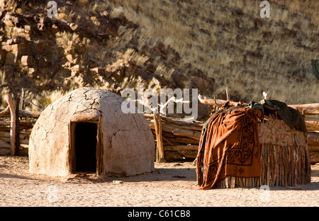Traditional home of the Himba tribe Stock Photo - Alamy