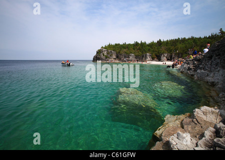 Rock formation and shoreline in Tobermory, Georgian bay, Ontario ...