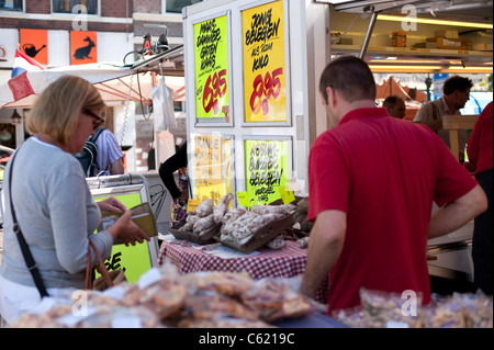 Traditional market Leiden Nederland Netherlands Holland Stock Photo - Alamy
