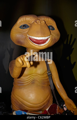E.T. The Extra-Terrestrial Alien Stock Photo - Alamy