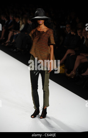 Gretchen Jones Fashion in attendance for PROJECT RUNWAY Season 8 Finale ...