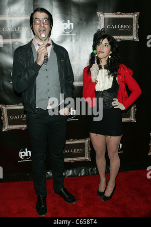 Voki Kalfayan, The Gazillionaire, Anais Thomassian, Penny from Absinthe ...